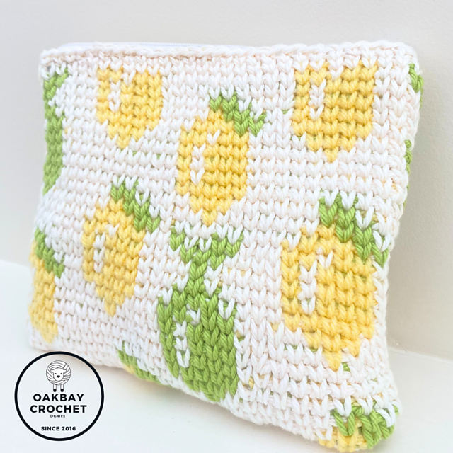 Ravelry: Lemony Lime Zipper Pouch pattern by Christine Patterson