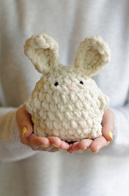 Ravelry: Beattie Bunny pattern by Jocelyn Elizabeth