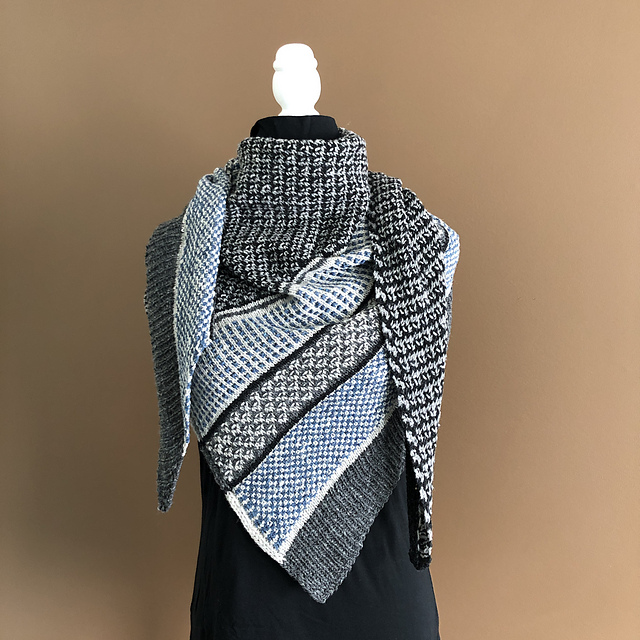 Ravelry: Oddlyhappy's SSP shawl - Loft
