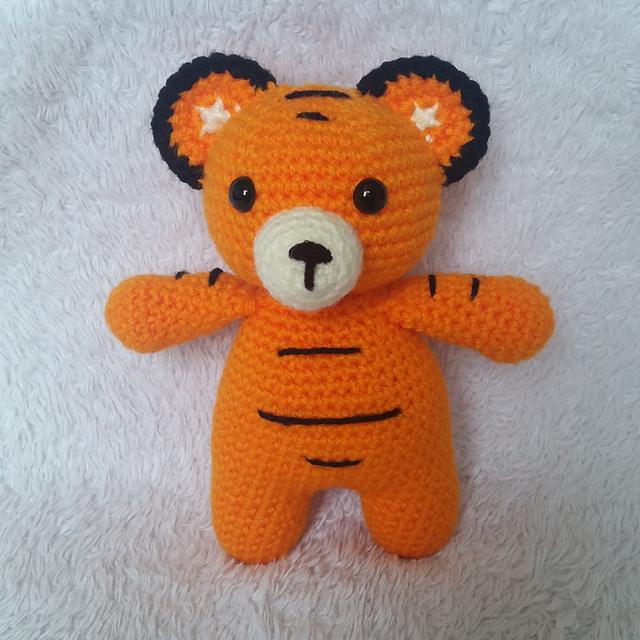 Ravelry: Tigre / Tiger amigurumi pattern by Odile Masson