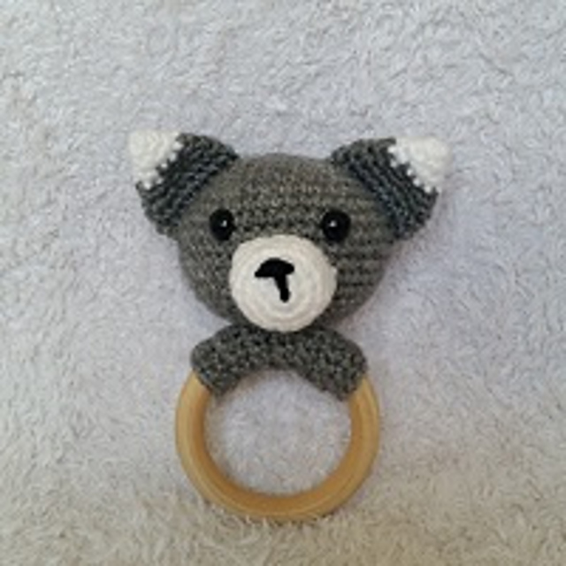 Ravelry: Hochet loup / Wolf rattle amigurumi pattern by Odile Masson