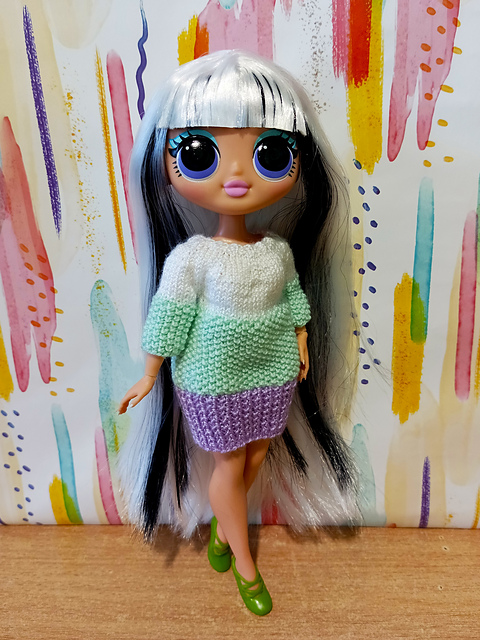 Ravelry: Three Color Dress for LOL OMG doll pattern by Olga Lutsik