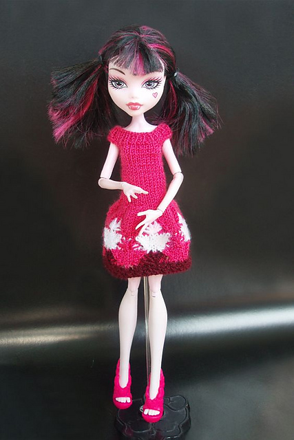 Ravelry: Pink Dress for Monster High G1 dolls pattern by Olga Tarnavska