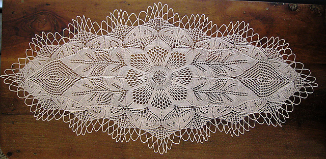 Ravelry: Georg (oval) pattern by Verlag Otto Beyer Design Team