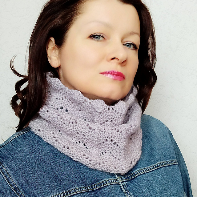 Ravelry: Snood "Gray Zigzag" pattern by Olga Stepanova