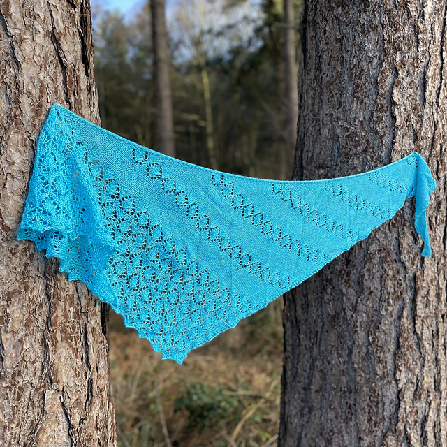 Ravelry: Catch a Falling Leaf pattern by Jem Arrowsmith