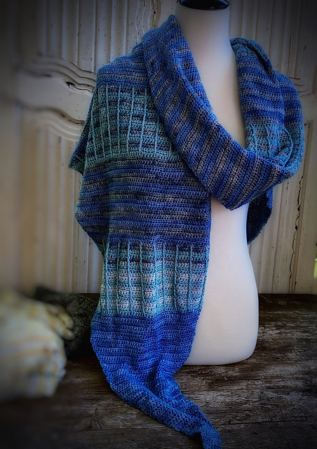 Ravelry: SkyScraper shawl pattern by Marléne Scheepers-Fourie (Plasie)