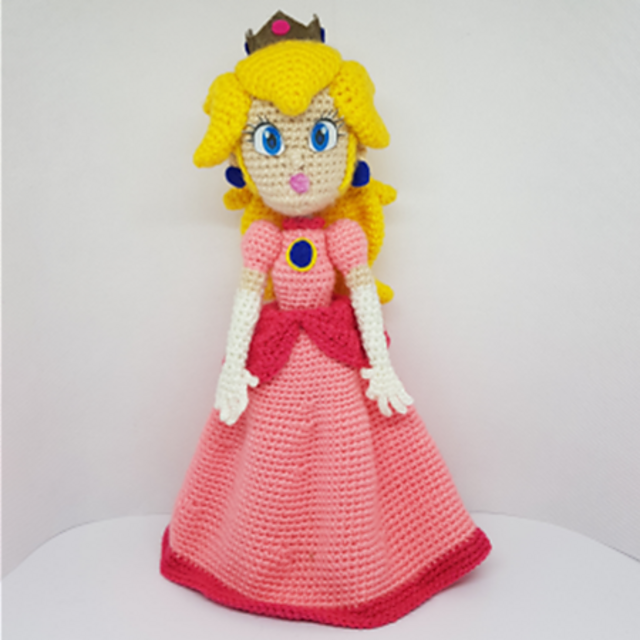 Ravelry: Princess Peach Super Mario pattern by Chantelle @onescreativemind