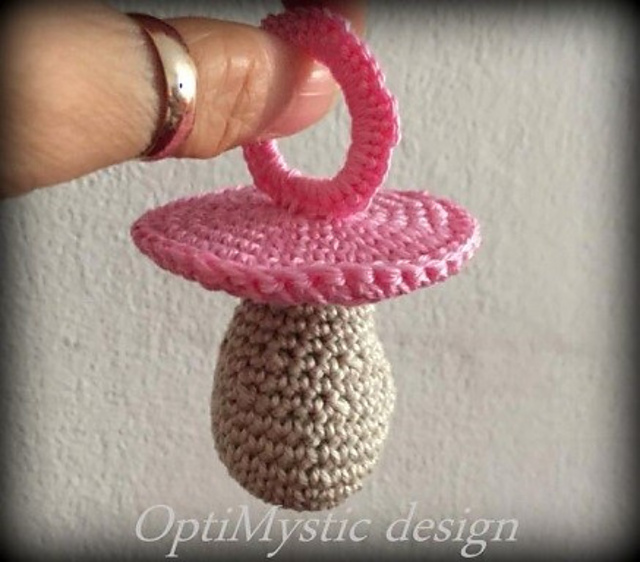 Ravelry: Big Pacifier pattern by OptiMystic by me