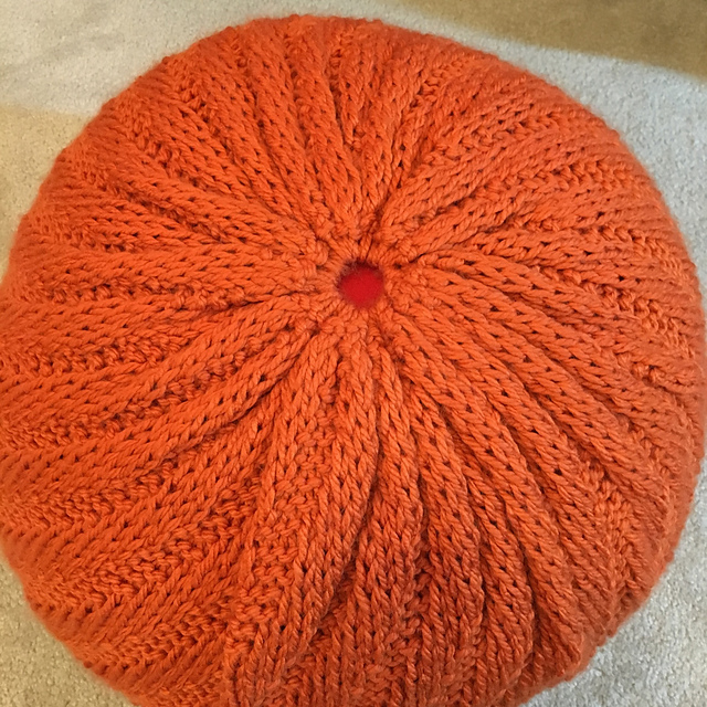 Ravelry: OrangeSmoothie's Pumpkin Floor Pouf