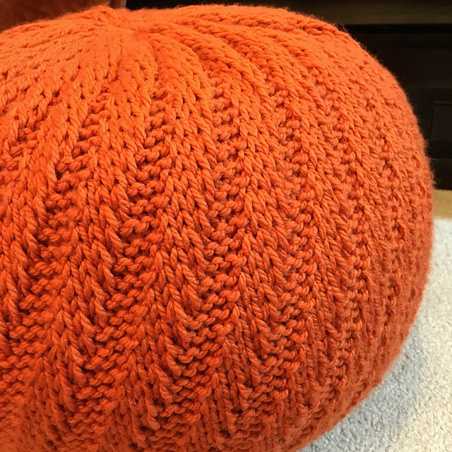 Ravelry: OrangeSmoothie's Pumpkin Floor Pouf