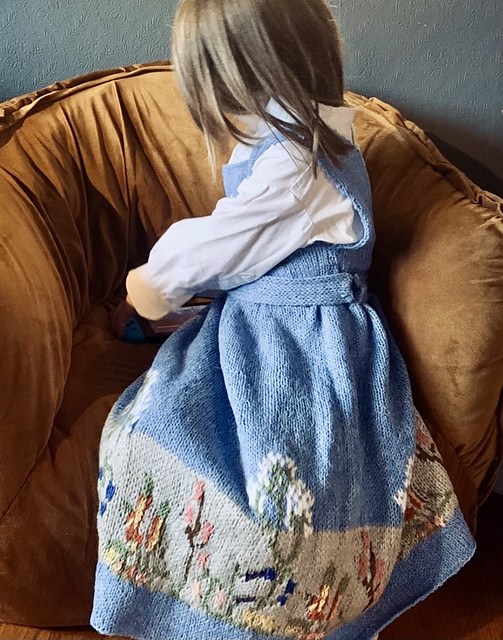 Ravelry: Oslo Bunad Barn pattern by Anette