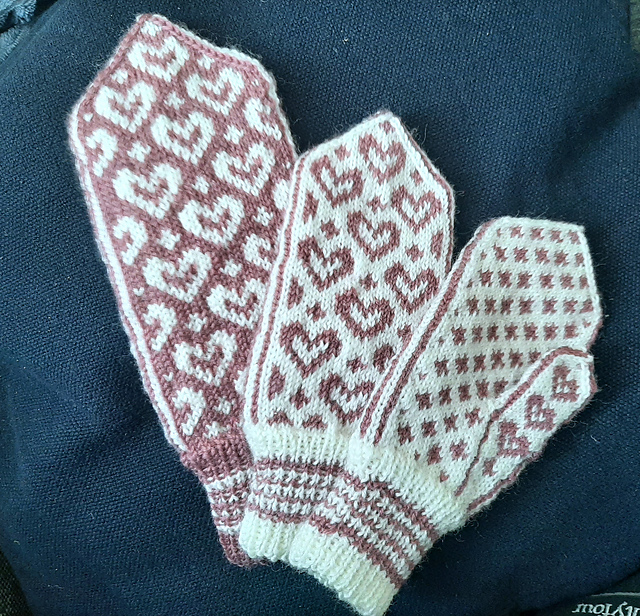 Ravelry: Woolhearts mittens pattern by Inger Berg