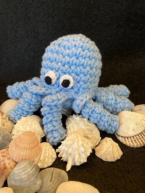 Ravelry: Ollie the Octopus Cat Toy pattern by Patricia Kristoffersen