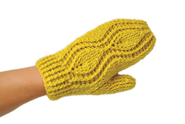 Ravelry: Leaf mittens pattern by Sidsel Sangild