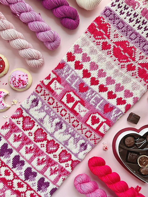 Ravelry: Valentine's 2 Doodle (Infinity Cowl) pattern by Jamie Lomax