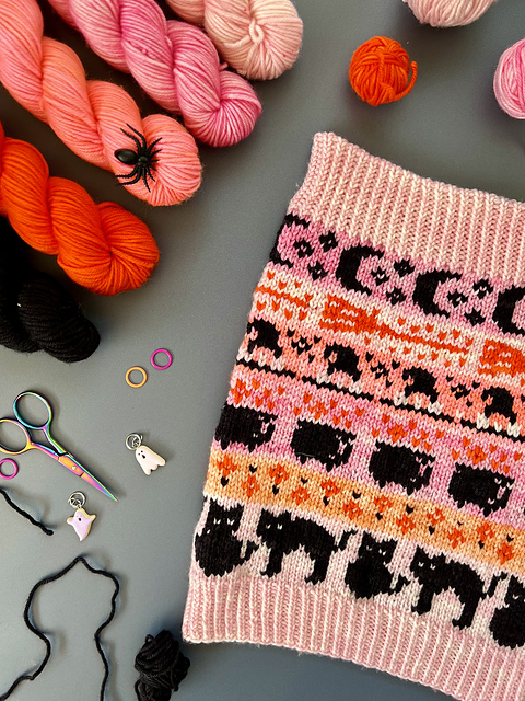 Ravelry: Autumn 2 Doodle (Standard Cowl) pattern by Jamie Lomax