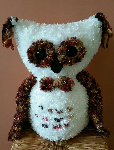 Ravelry: Adopt an Owl pattern by Pamela Bastian