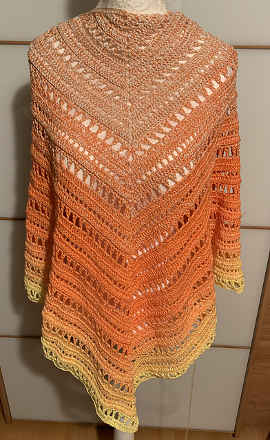 Ravelry: Dreieckstuch YPSO pattern by Anette Pan