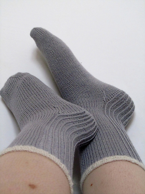 Ravelry: O K1b-P1 / Stockinette socks pattern by michiyo