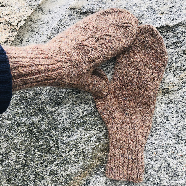 Ravelry: Merry pattern by Becky Greene