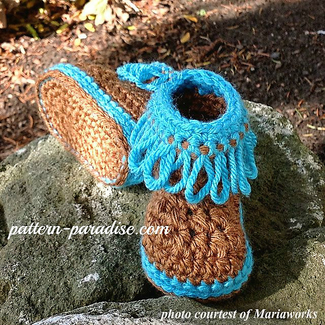 Ravelry: Loop-d-Loop Booties pattern by Maria Bittner
