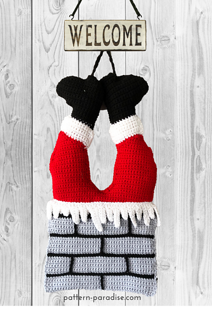 Ravelry: Santa Wall Hanging pattern by Maria Bittner
