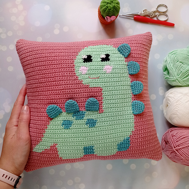 Ravelry: Dinosaur pillow pattern by Maryna Vershynina