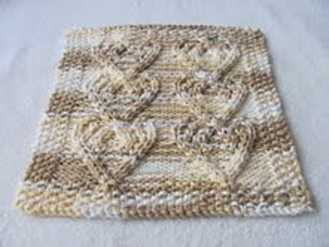 Ravelry: Cabled Heart Cloth pattern by Roxee's Knitting Fun