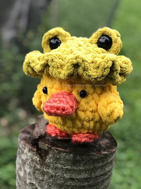 Ravelry: Duck with Frog Hat pattern by Peachy Meechs Crochet