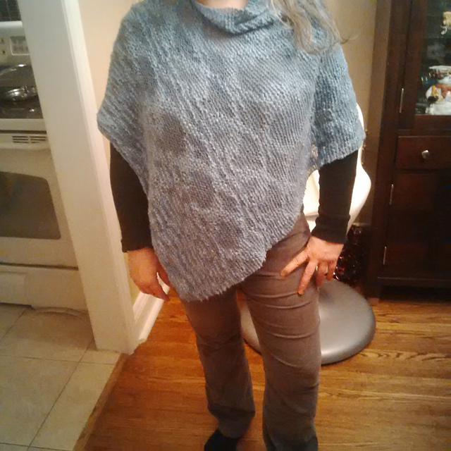 Ravelry: PeachyTO's Easy Folded Poncho