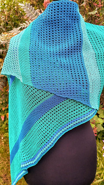 Ravelry: Emerald Drift Shawl pattern by Sue Pearson
