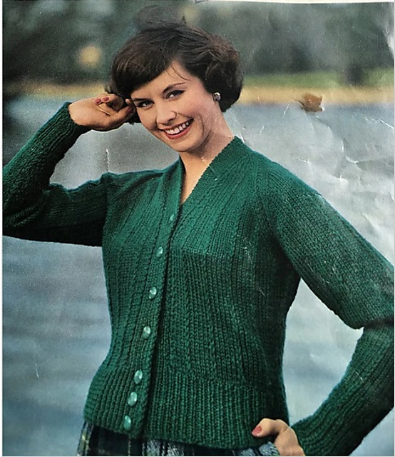 Ravelry: Cardigan 1415 pattern by Lee Target
