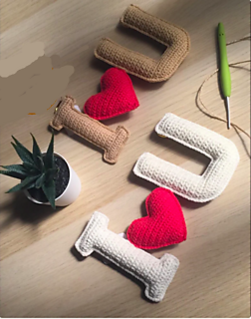 Ravelry: I love you pattern by Fatima MAli