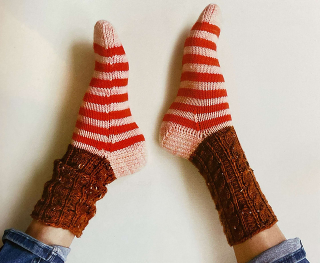 Ravelry: Cozy Cabled Socks pattern by Summer Lee