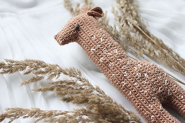 Ravelry: Boho inspired giraffe pattern by Lea Fi