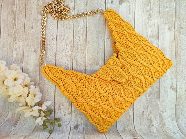 Ravelry: Slouchy crossbody hobo bag pattern by NATESSA | Sacred Crochet Art