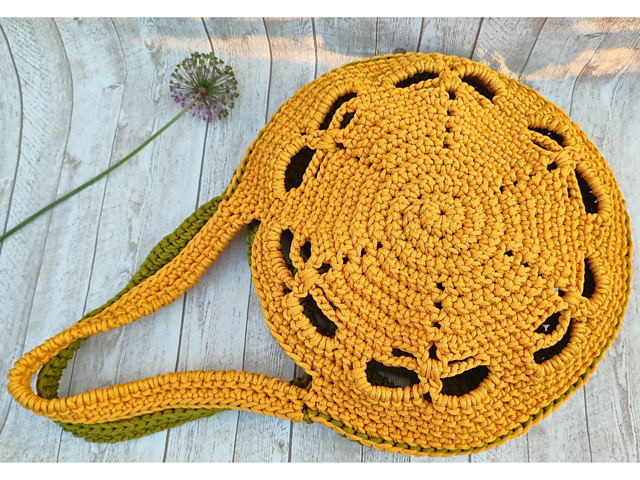 Ravelry: Dragonfly Circle Tote pattern by NATESSA | Sacred Crochet Art