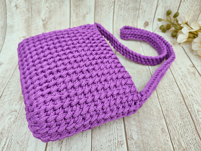 Ravelry: Crossbody Purse pattern by NATESSA | Sacred Crochet Art