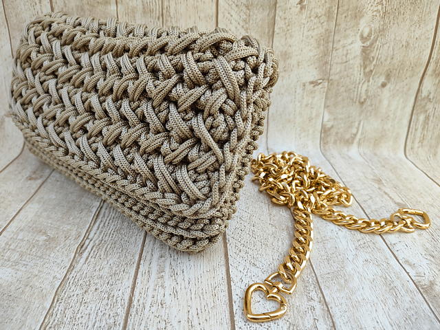 Ravelry: Clutch Bag pattern by NATESSA | Sacred Crochet Art