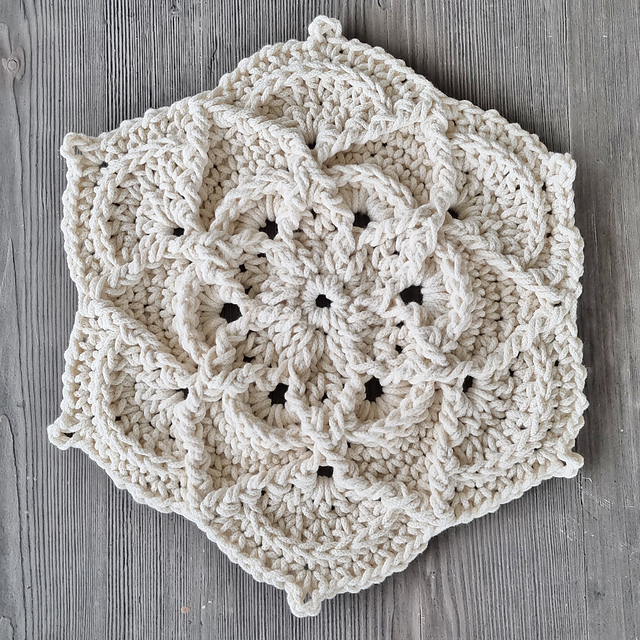 Ravelry: Hot Pot Trivet pattern by Periwinkle Crochet