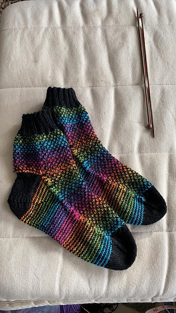 Ravelry: Dragon scale sock pattern by Nicola simpkin