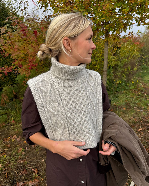 Ravelry: Dagmar Neck pattern by PetiteKnit