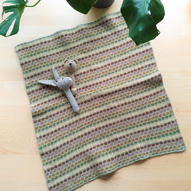 Ravelry: Skildpadde tæppe pattern by Suzi Rosschou