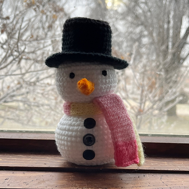 Ravelry: Snowman pattern by Kira Petty