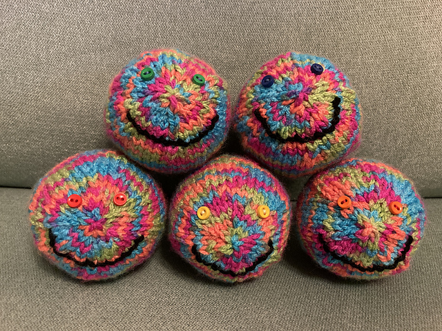 Ravelry: Happy Spuds pattern by Amanda Irving