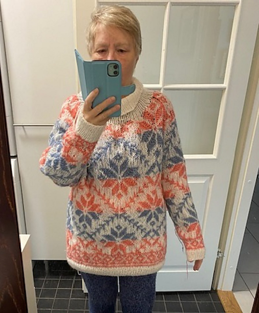 Ravelry: Ester pattern by Maria Skappel x helenemoo