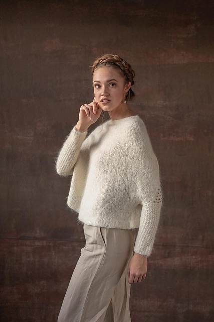 Ravelry: Hazan Swancho pattern by Courtney Spainhower