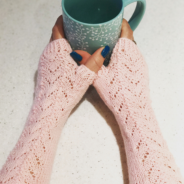 Ravelry: Lace Gauntlets pattern by Chelsea Lee-Keenan