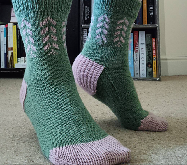 Ravelry: Rose Harvest pattern by Silvia Heke mai